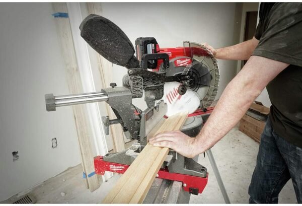 Milwaukee 2739-21HD M18 FUEL Li-Ion 12 in. Sliding Miter Saw Kit Review ...